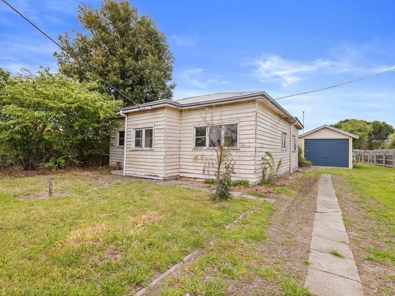 2 Anderson Street, Heyfield, Vic 3858 - Property Details