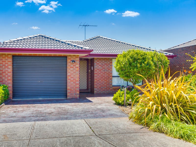 8 Hepburn Place, Sydenham, Vic 3037 - Property Details