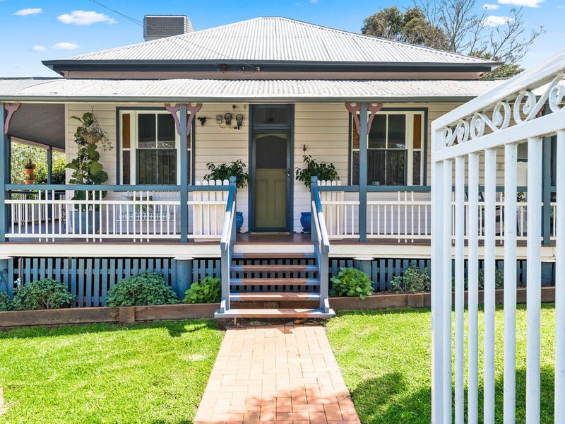 7 Stephen Street, South Toowoomba, QLD 4350 - realestate.com.au