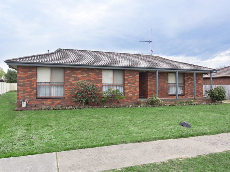 70 Victoria Street, Sebastopol, Vic 3356 - Property Details