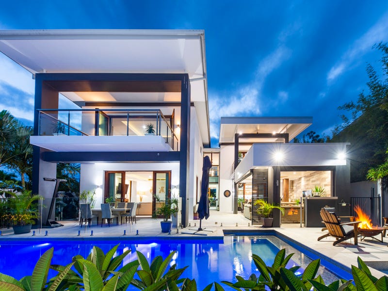 14 Edgewater Place, Helensvale, Qld 4212 - Property Details