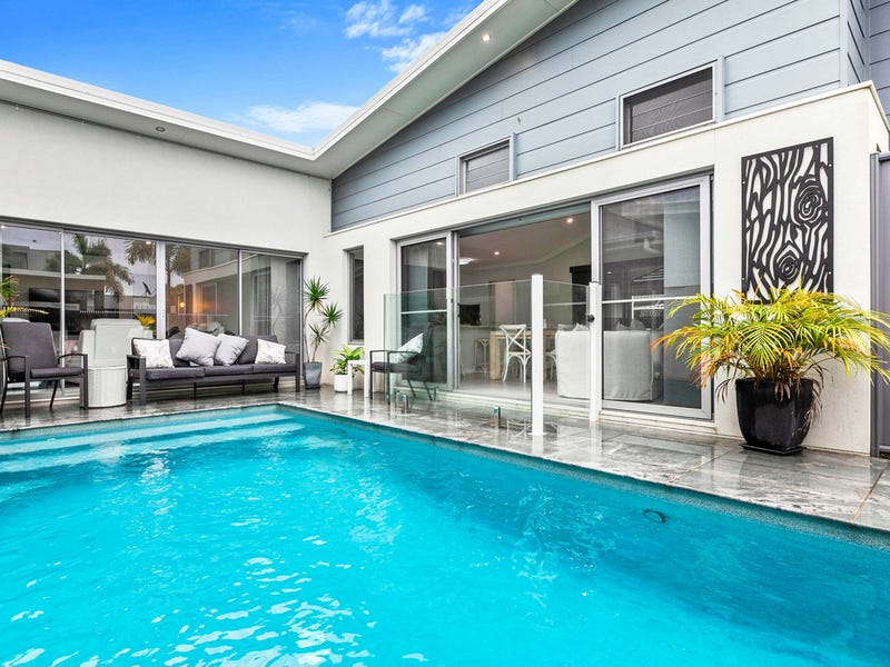 2 Eli Court, Kawungan, Qld 4655 - Property Details