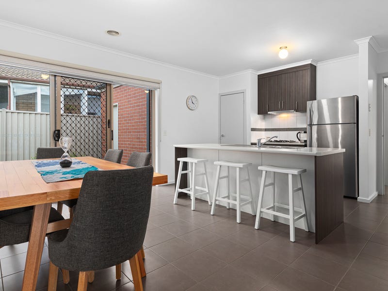 1/3 Adela Street, Wendouree, VIC 3355 - realestate.com.au
