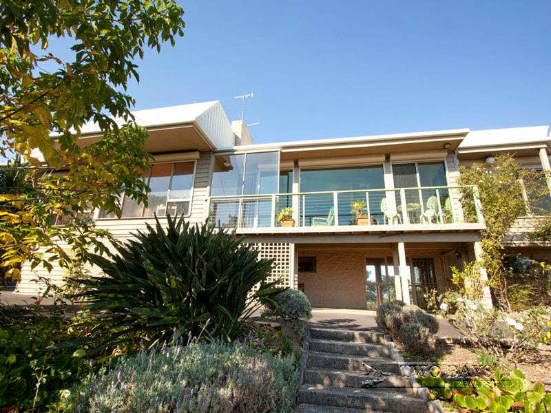 14 Albatross Avenue, Mount Eliza, VIC 3930 - realestate.com.au