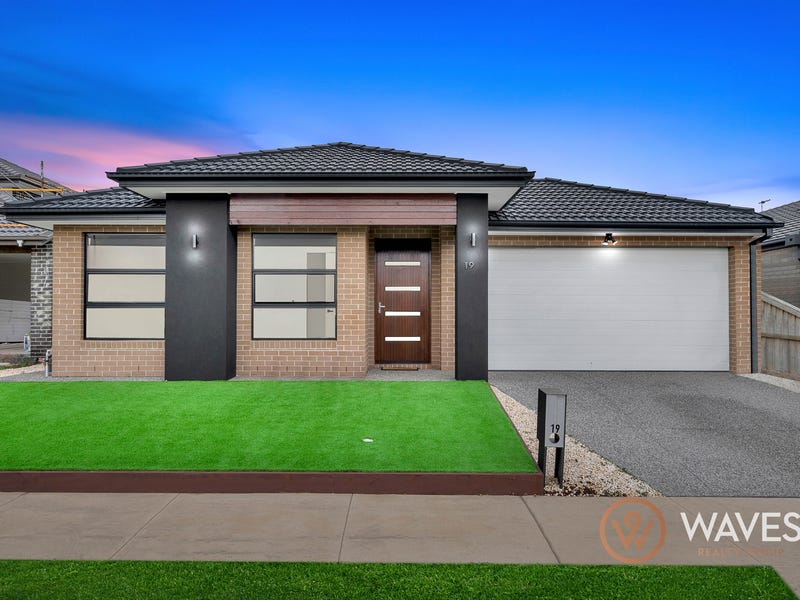 19 Carnation Drive, Rockbank, Vic 3335 - Property Details