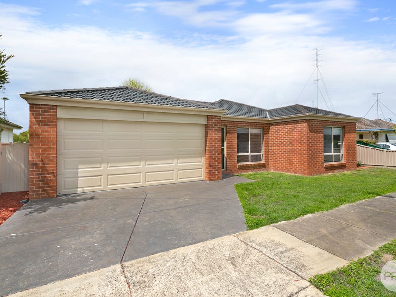 14A Oak Street, Wendouree, VIC 3355 - realestate.com.au