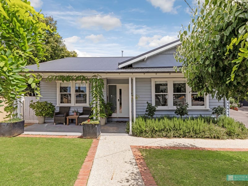 1 White St, Kennington, Vic 3550 - Property Details