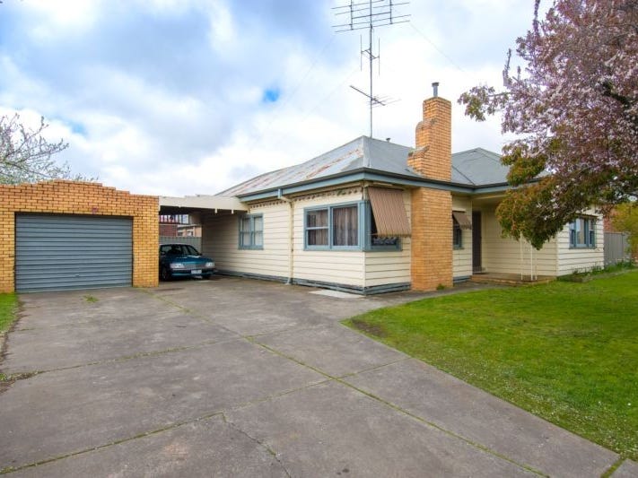 216-218 Learmonth rd, Wendouree, Vic 3355 - Property Details