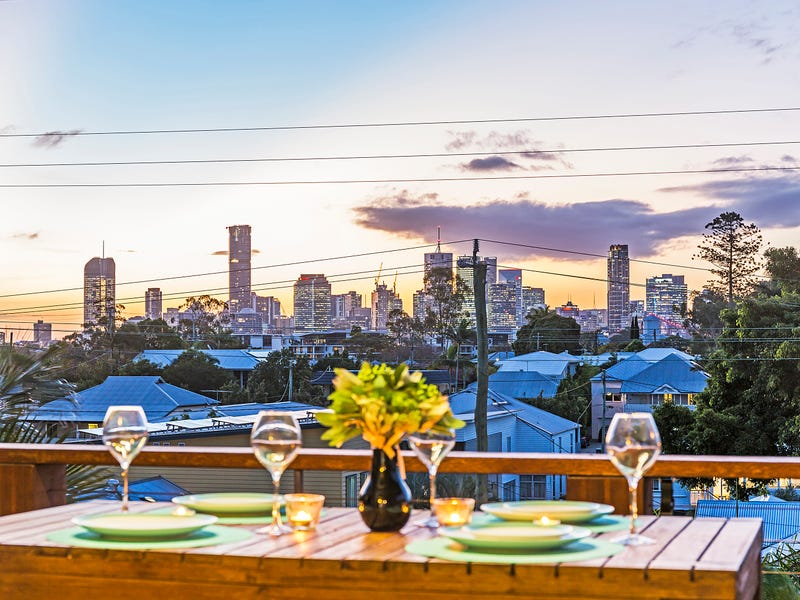 143 Hawthorne Road, Hawthorne, Qld 4171 - Property Details