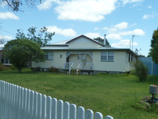 11 Margaret Street, Maclagan, Qld 4352 - Property Details