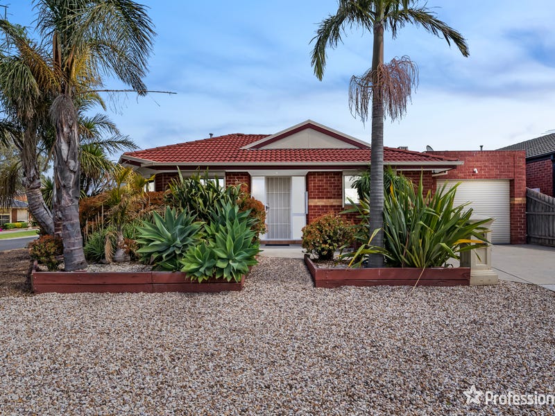 11 Hackett Court, Delahey, Vic 3037 - Property Details
