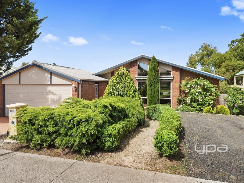 20 Brett Court, Sunbury, Vic 3429 - Property Details