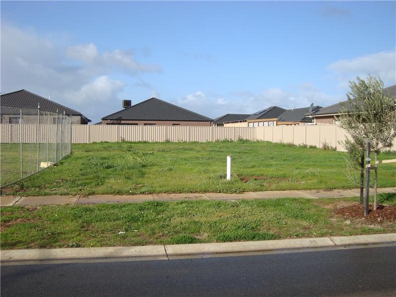 22 Tarango Drive, Point Cook, VIC 3030 - realestate.com.au