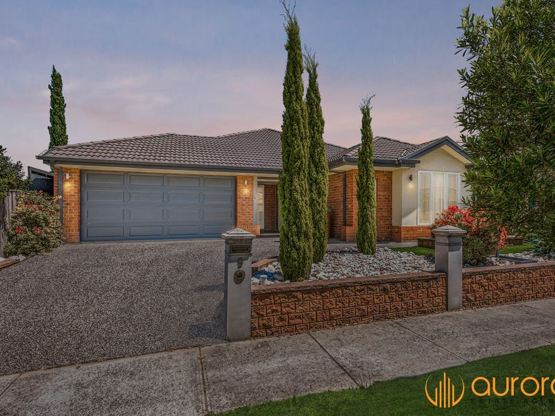 9 Lakeside Drive, Berwick, VIC 3806 - realestate.com.au