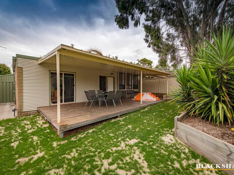 9 Moloney Close, Calwell, ACT 2905 - Property Details