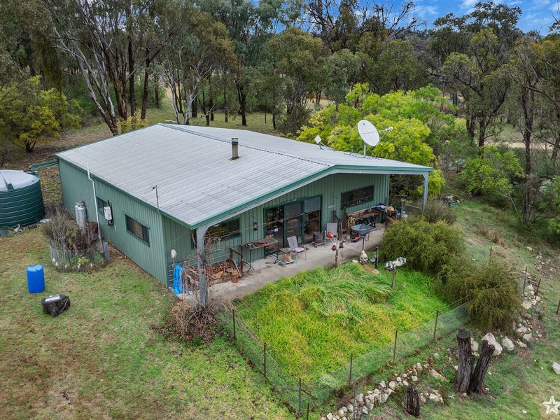 74 Rocklea Road, Armidale, NSW 2350 - Property Details
