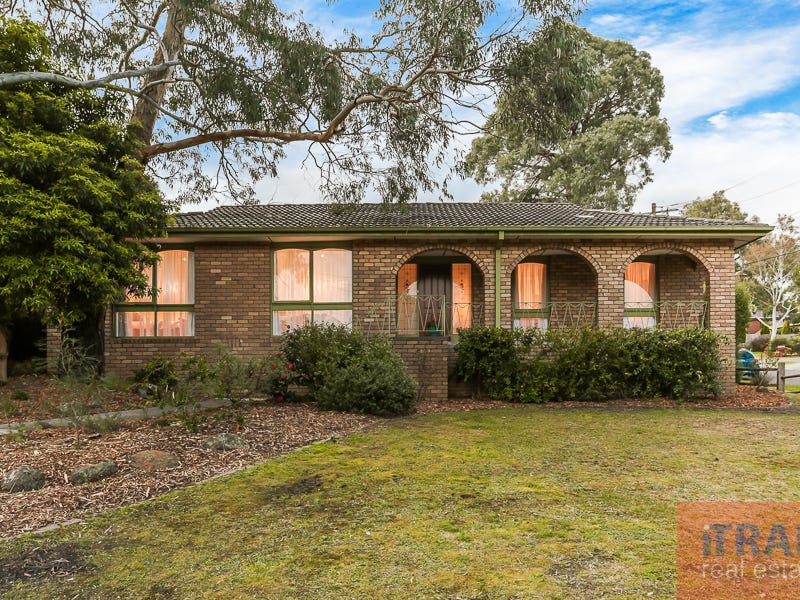 5 Democrat Drive, The Basin, VIC 3154 - realestate.com.au