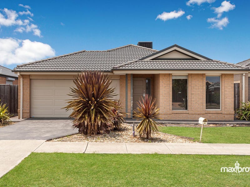 33 Samson Brook Drive, Wallan, Vic 3756 - Property Details