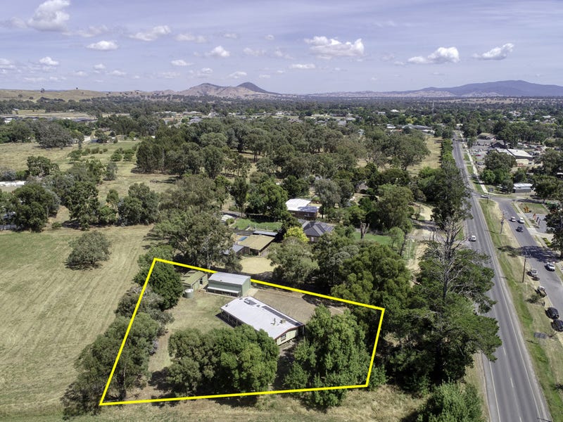 5 Amor Drive, Mansfield, Vic 3722 - Property Details