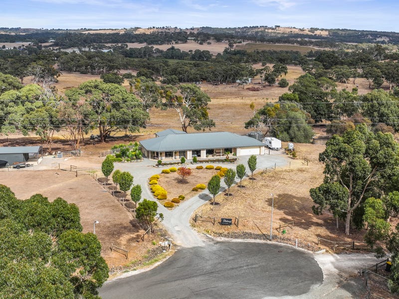 19 Hill Court, Clare, SA 5453 - Property Details