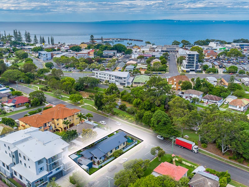 7 Humpybong Esplanade, Redcliffe, Qld 4020 - Property Details