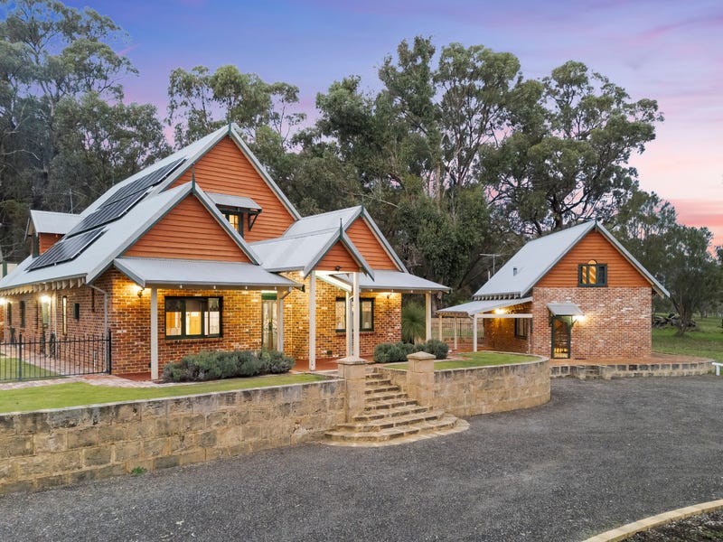 425 Amarillo Drive, Karnup, WA 6176 - Property Details