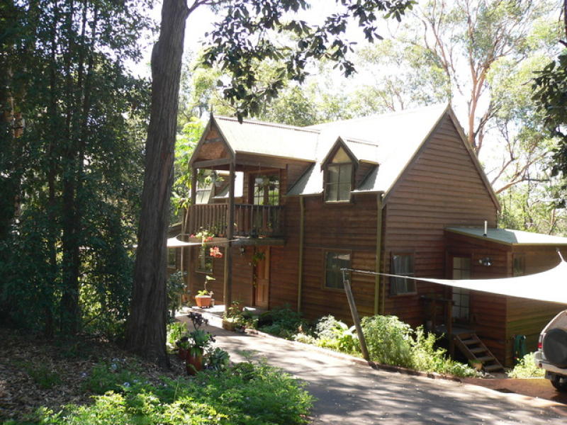 82 Paterson Road, Springwood, NSW 2777 - Property Details