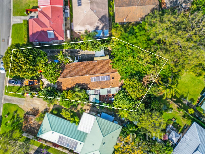 1&2/4 Virginia Grove, Southport, Qld 4215 - Property Details