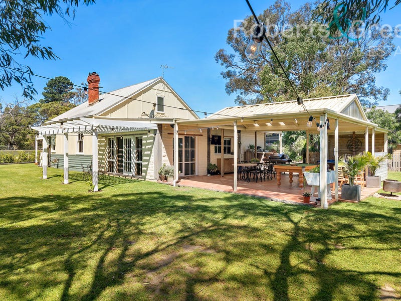 16 Peacock Road, Tyabb, Vic 3913 - Property Details