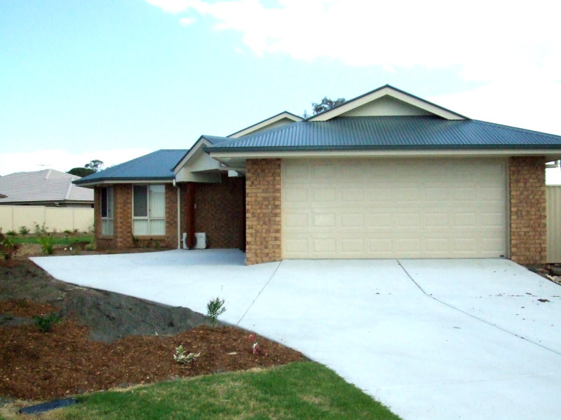 18 Caitlin Court, Rothwell, Qld 4022 - Property Details