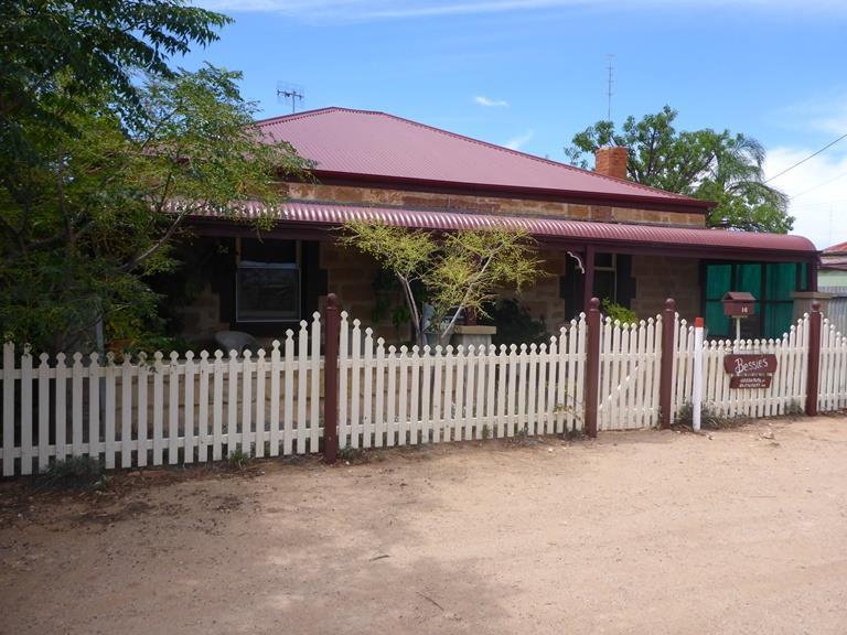 16 Seventh Street, Morgan, SA 5320 - Property Details