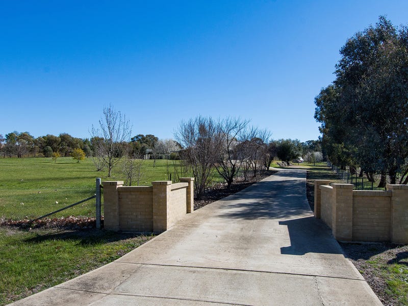 9 Burgan Drive, Springvale, NSW 2650 - realestate.com.au