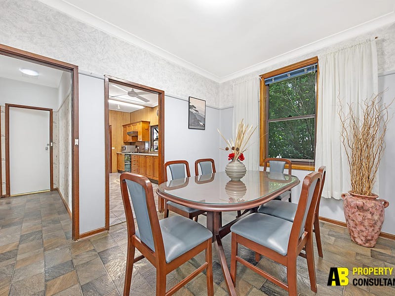 8 Dawn Drive, Seven Hills, NSW 2147 - realestate.com.au