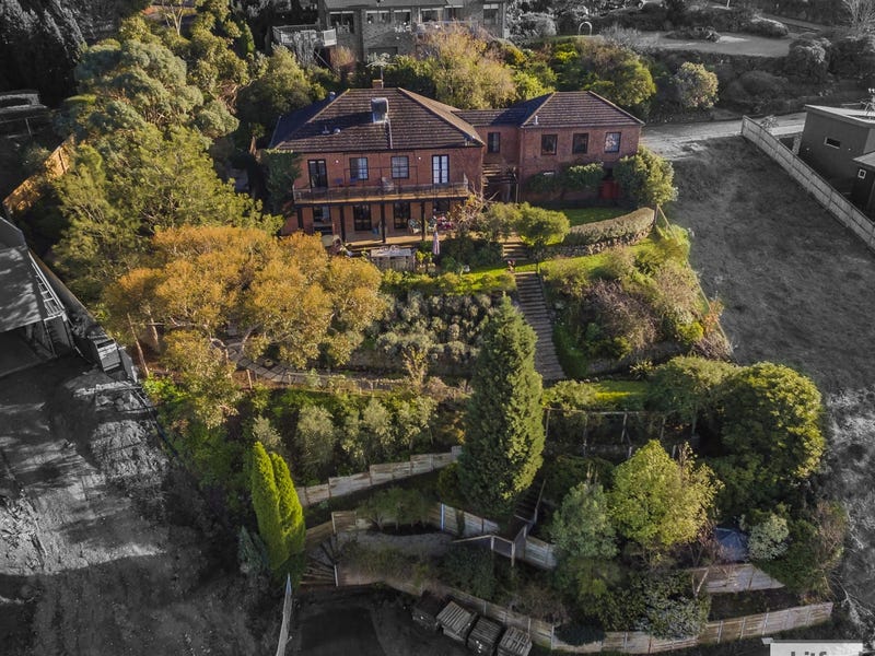 16 Watersedge Terrace, Highton, Vic 3216 - Property Details