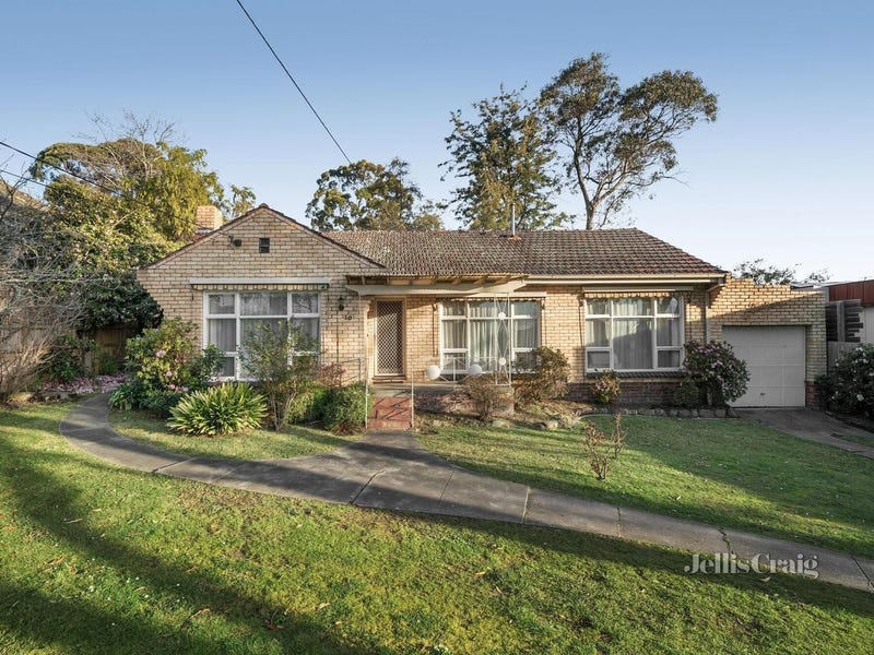 10 Knaith Road, Ringwood East, VIC 3135 - realestate.com.au