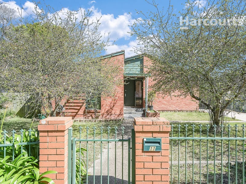 11 Moonbria Place, Airds, NSW 2560 - Property Details