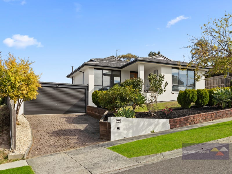 Houses for Sale in Endeavour Hills, VIC 3802 - realestate.com.au