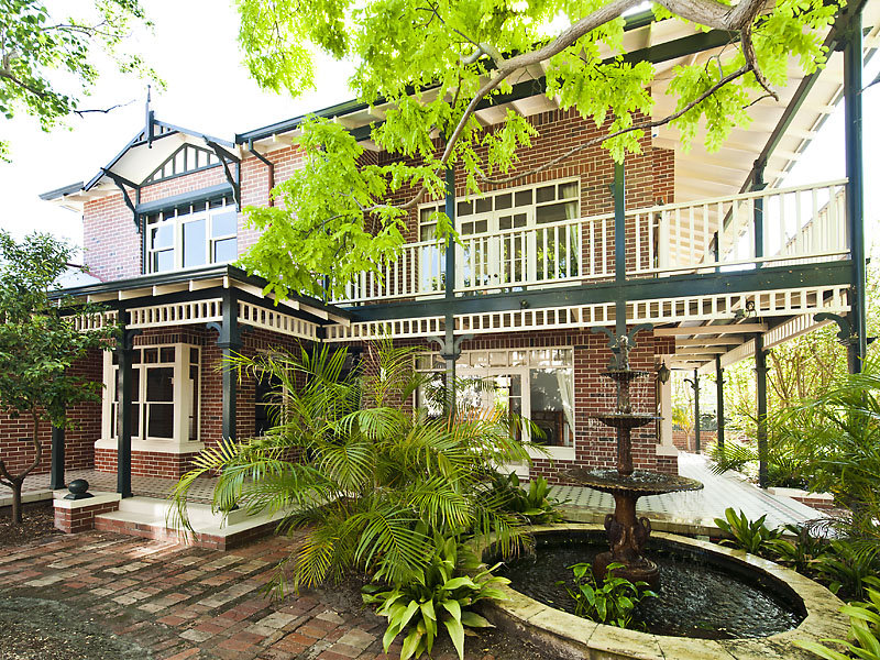 34 Circe Circle N, Dalkeith, WA 6009 - realestate.com.au