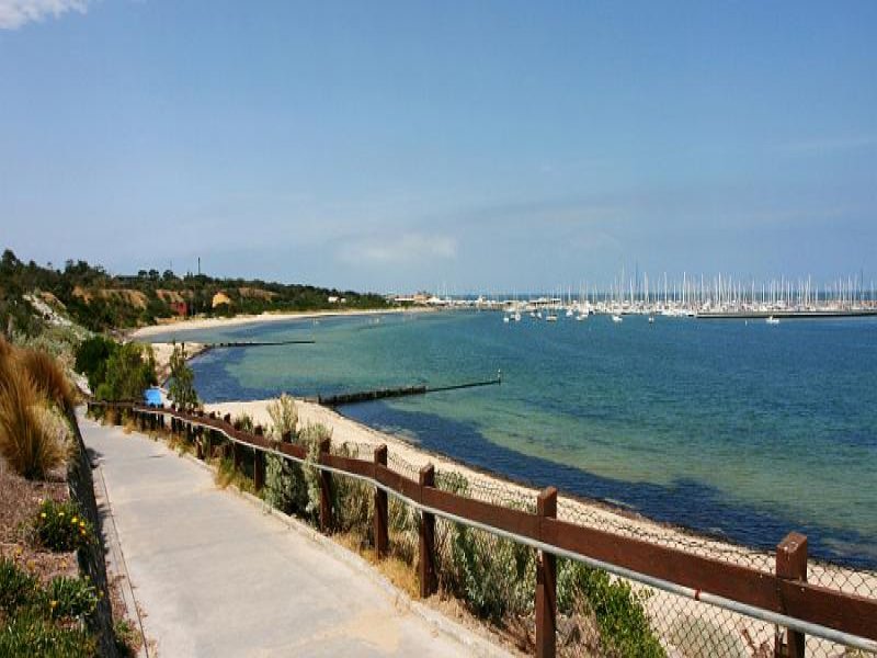 6 Beach Road, Hampton, VIC 3188 - realestate.com.au