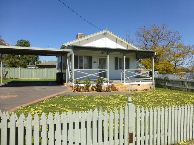 13 Medlyn Street, Parkes, NSW 2870 - Property Details