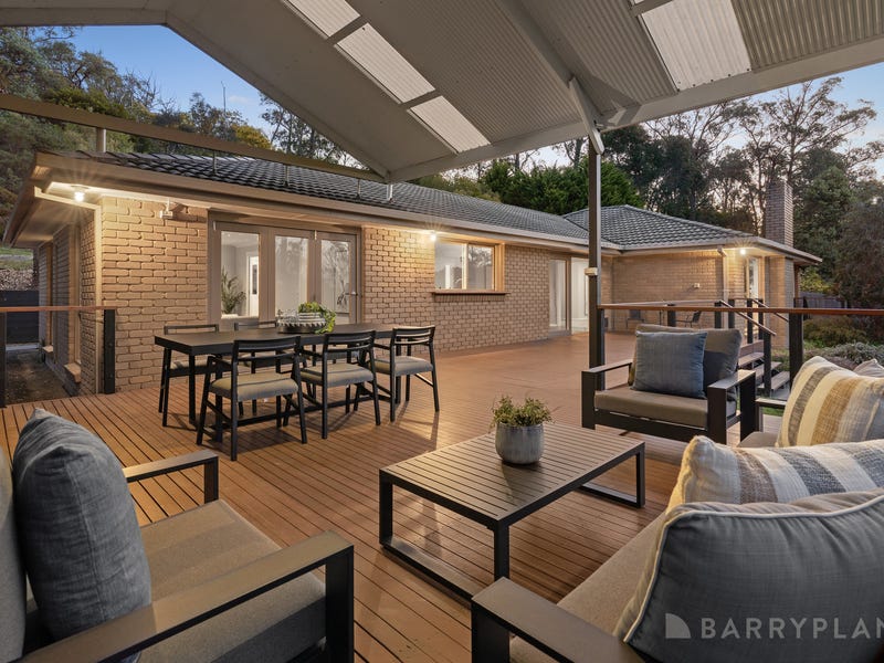 6 Naughton Street, Cockatoo, Vic 3781 - Property Details