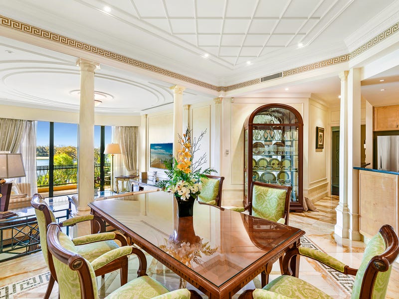 72/94 Seaworld Drive, Main Beach, QLD 4217 - realestate.com.au