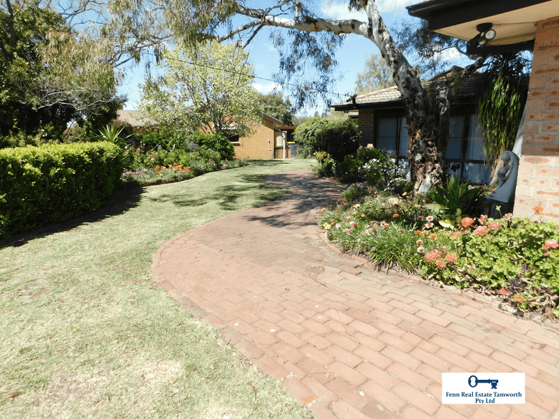 16 Gordon Street, Calala, NSW 2340 - Property Details