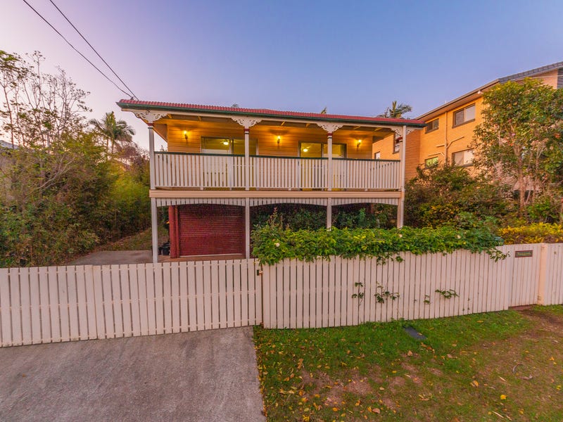 18 Shields Street, Redcliffe, QLD 4020 - realestate.com.au