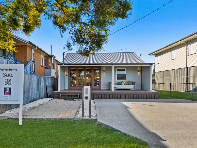 871 Esplanade, Lota, Qld 4179 - Property Details