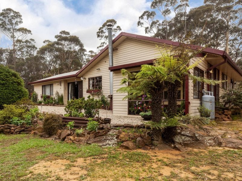 215 Chifley Road, Dargan, NSW 2786 - Property Details