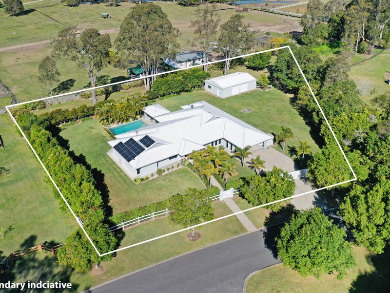 8 Samuel Drive, Tallebudgera, Qld 4228 - Property Details