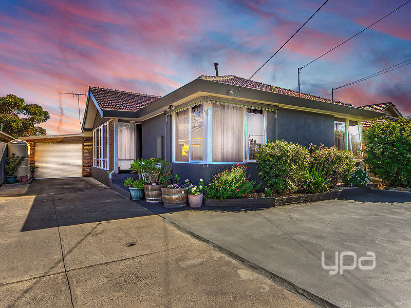 27 Hedgeley Road, Kealba, VIC 3021 - realestate.com.au