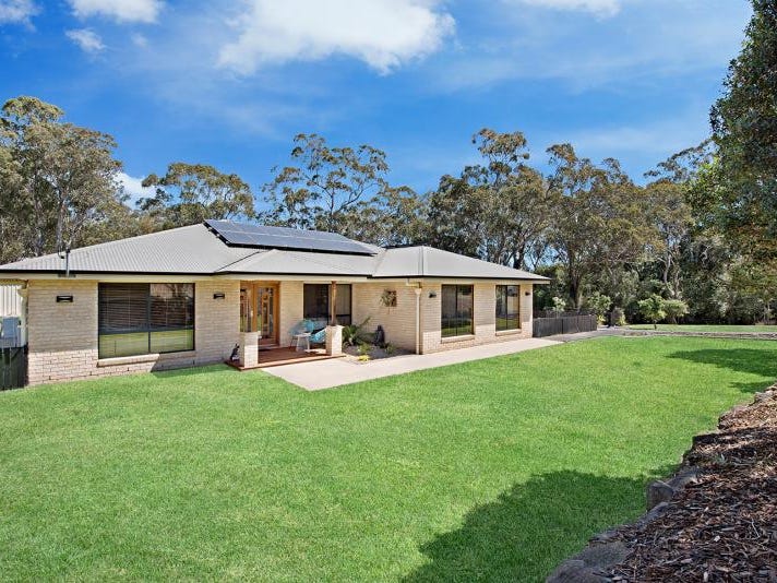 11 Woolmer Road, Highfields, Qld 4352 - Property Details