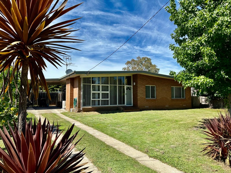 66 Cooper Street, Alexandra, VIC 3714 - realestate.com.au